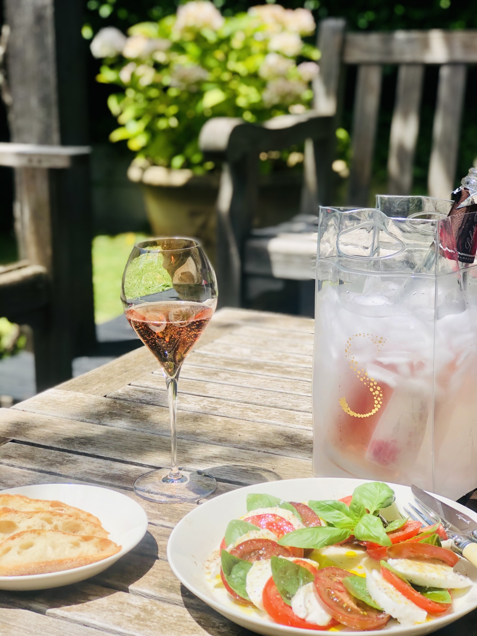 The Perfect Summer Send-off - Sally Hillman